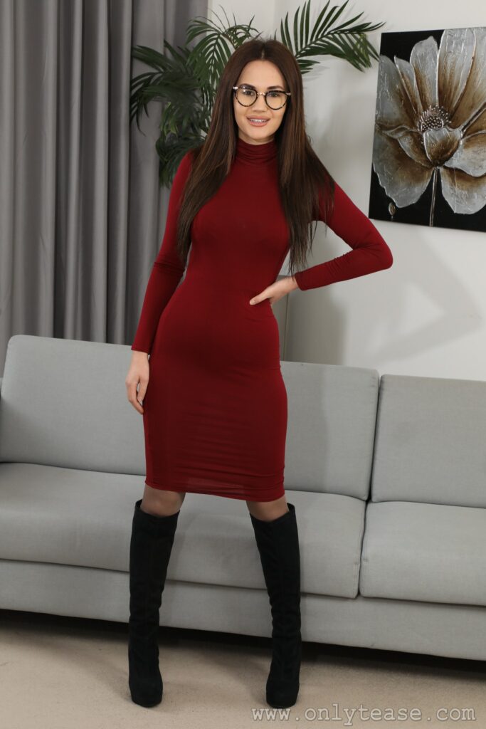 Only Tease Daisy Rose in knee high boots and pantyhose - OAS Cash